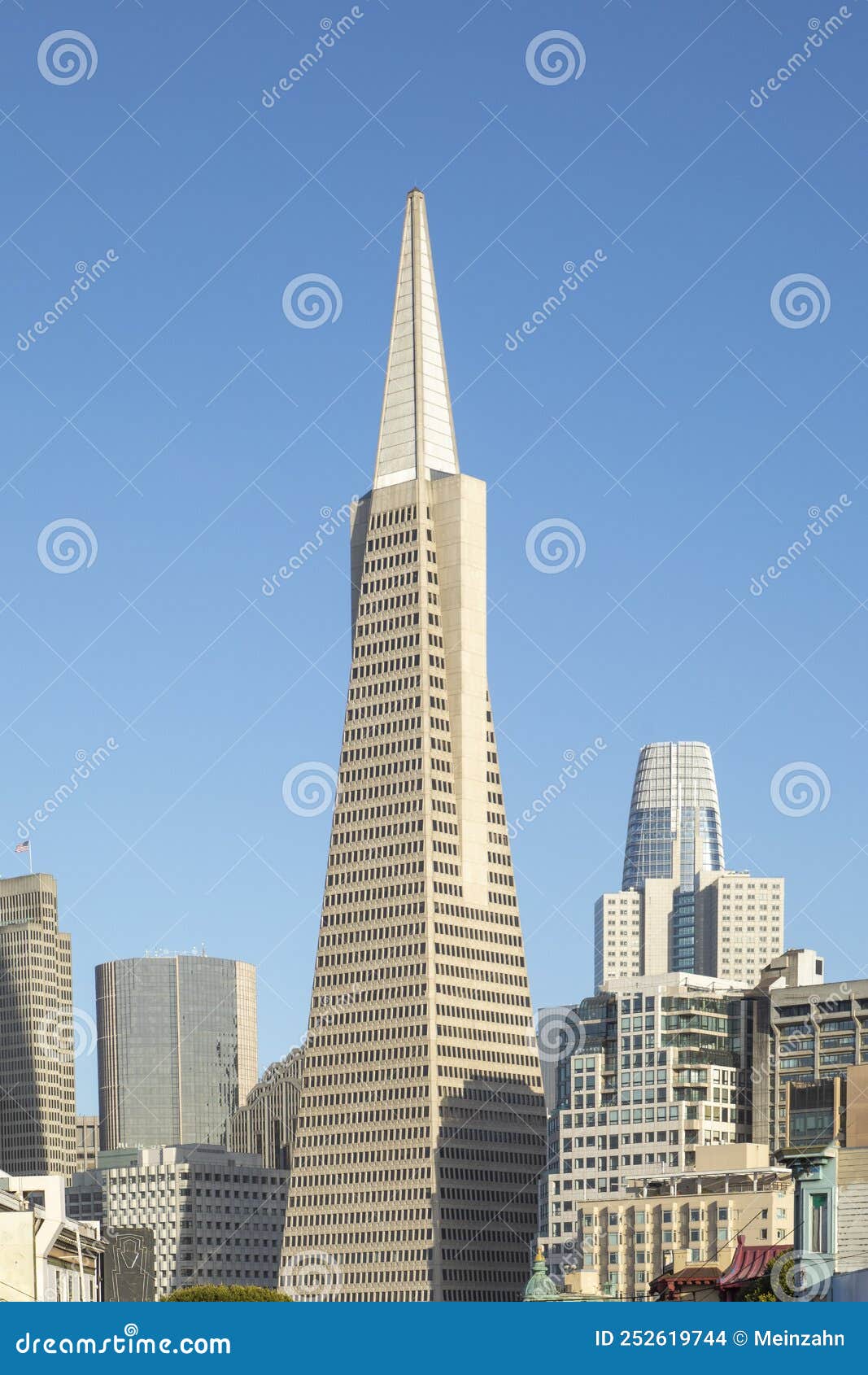 Transamerica Building in San Francisco Editorial Stock Image - Image of ...