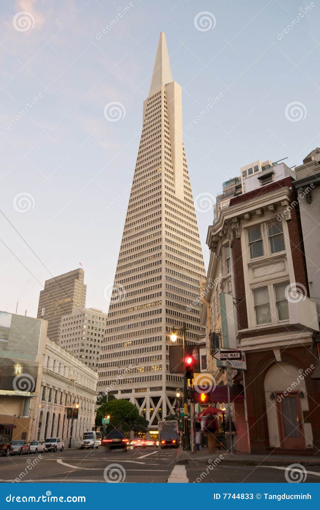 Transamerica Tower San Francisco Editorial Stock Photo - Image of ...