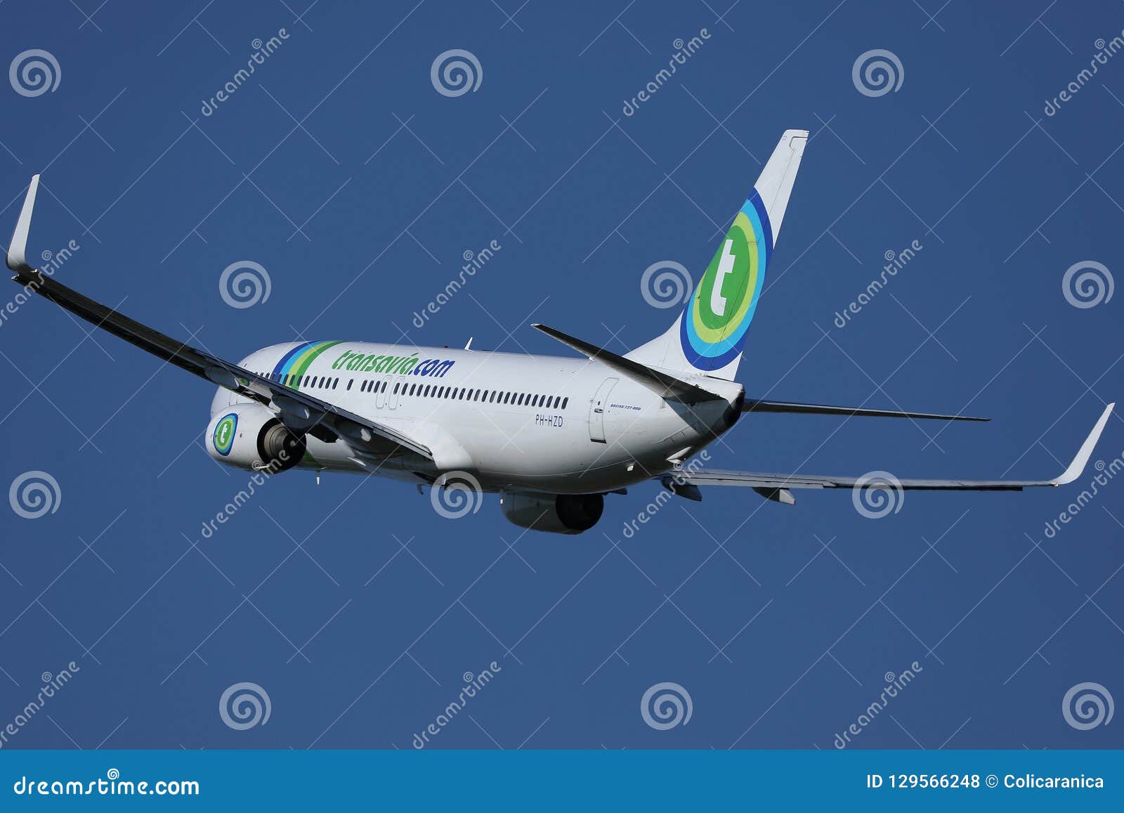 Transavia Airlines Approaching Runway Editorial Stock Photo - Image of ...