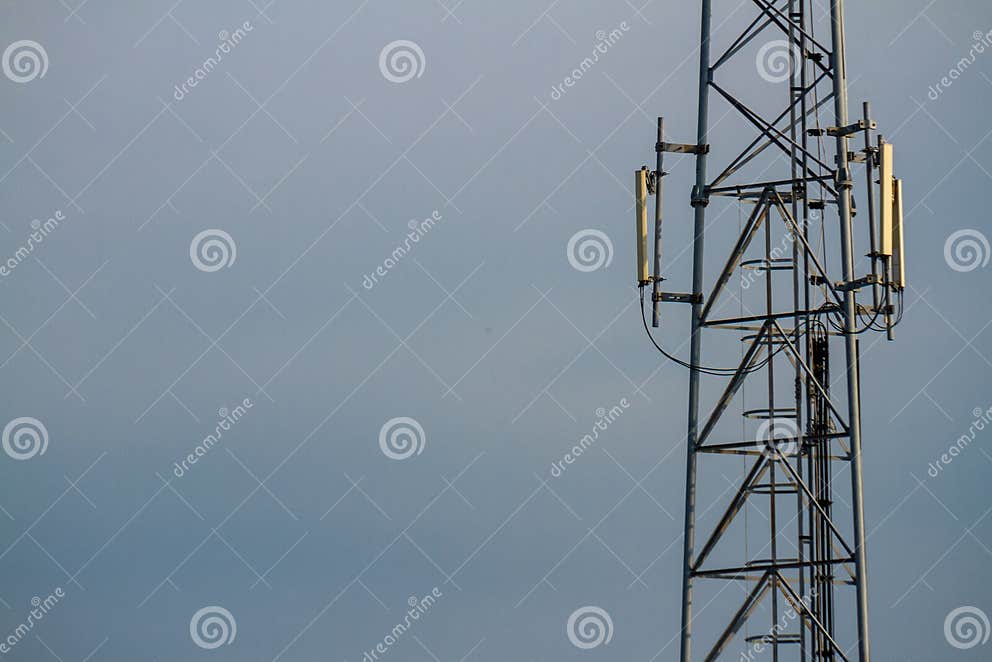 Transceiver Construction To Support Cellular Communication Has Become a ...