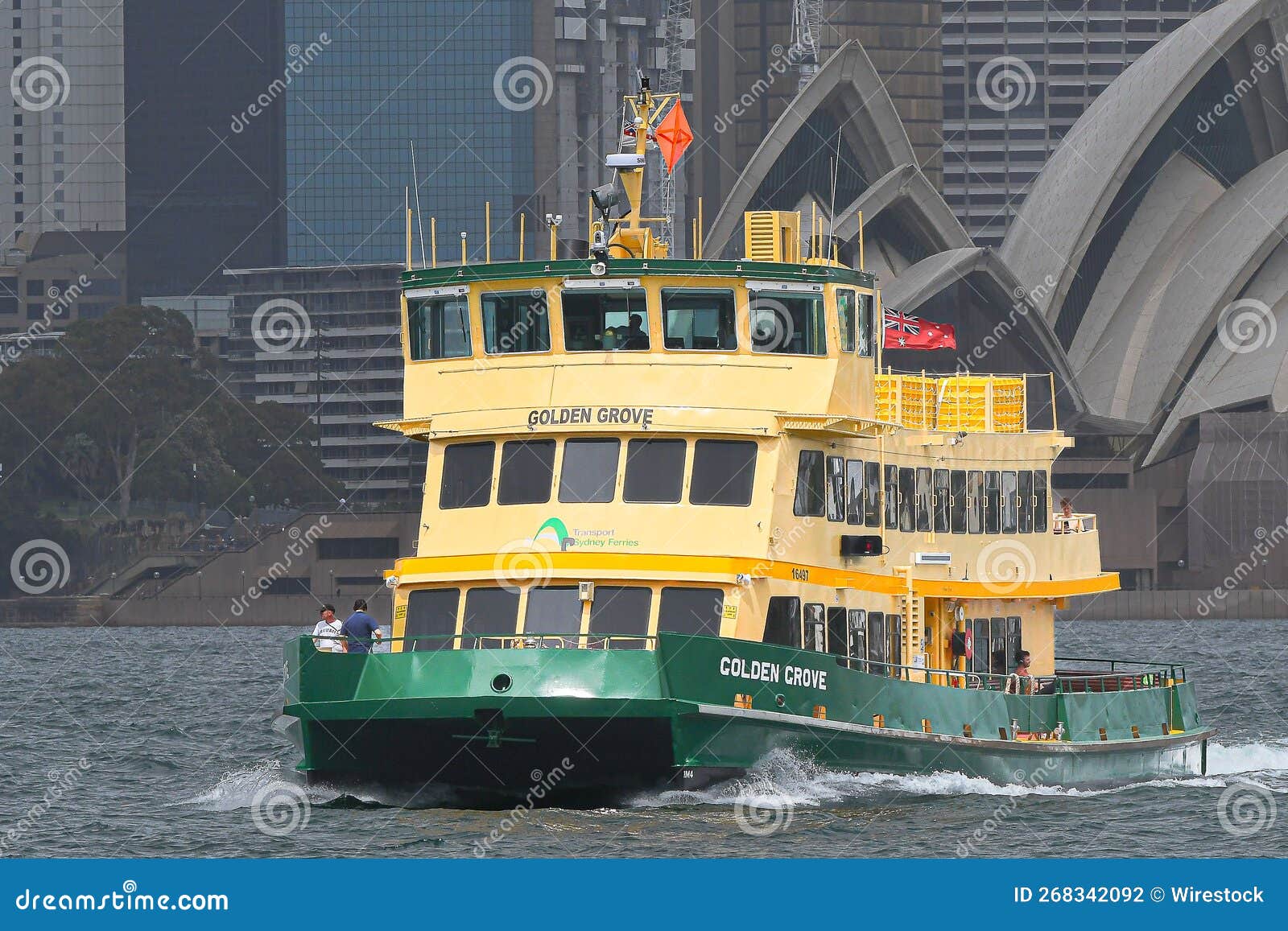 Transdev Sydney Ferry Cruising Past the Sydney Opera House Editorial ...