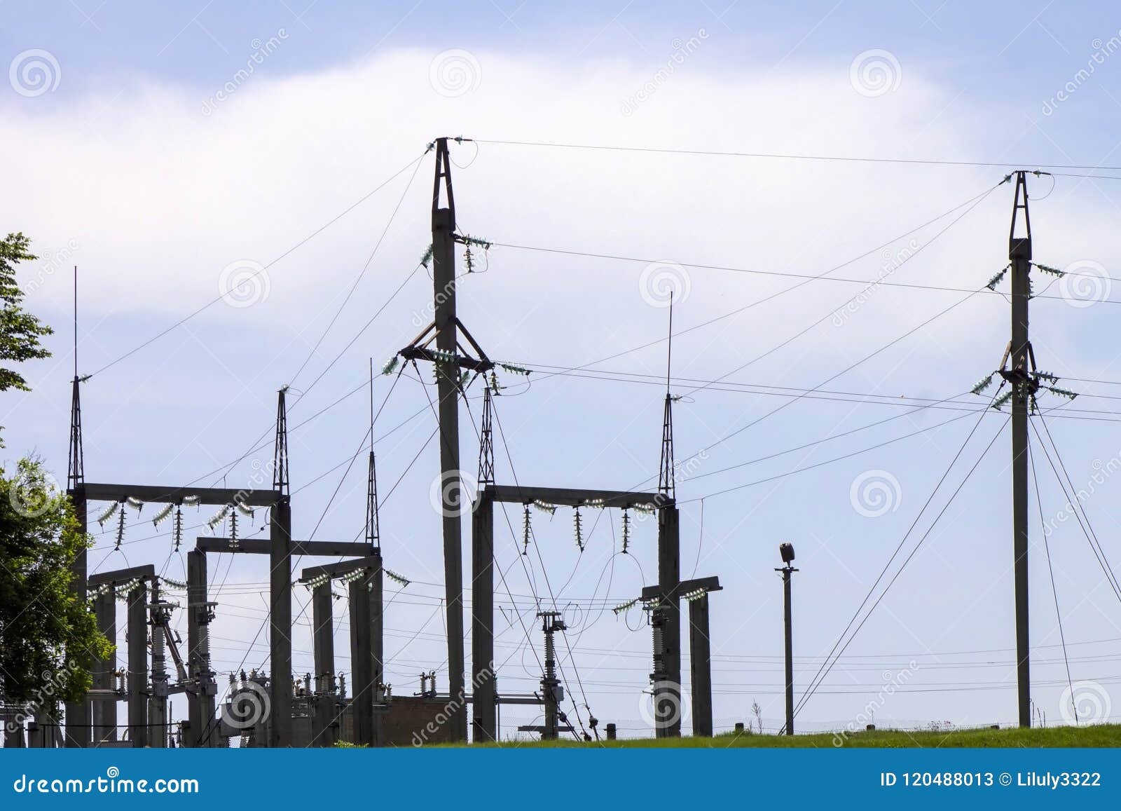 Transformador De Poder En Switchyard De Alto Voltaje En Electrica ...