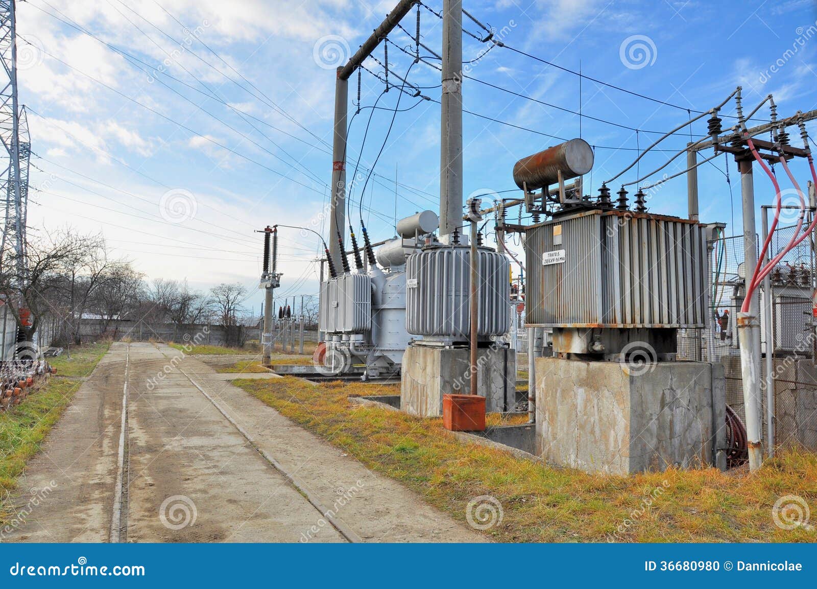 Transformatoren Met Hoog Voltage Stock Foto - Image of industrie ...