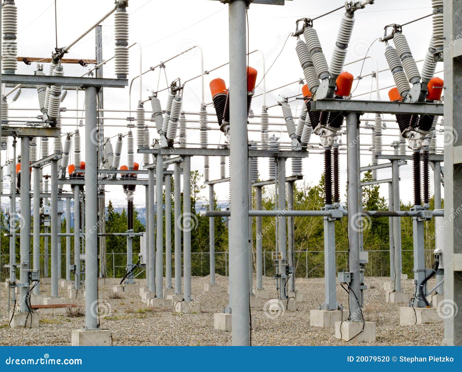 Transformatorhulpkantoor Met Hoog Voltage Stock Foto - Image of ...