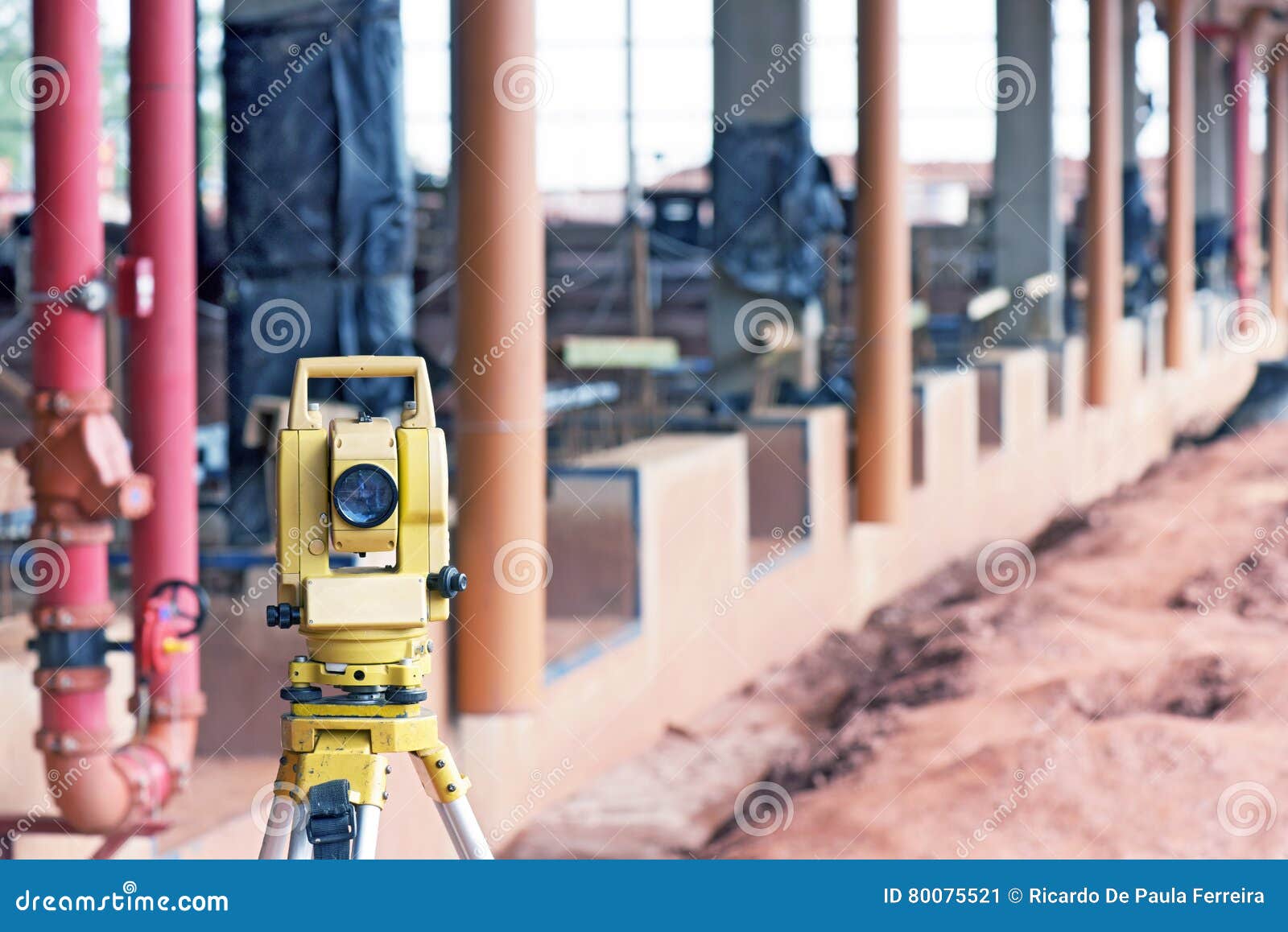 Transit Level in Operation in the Building Under Construction Editorial ...