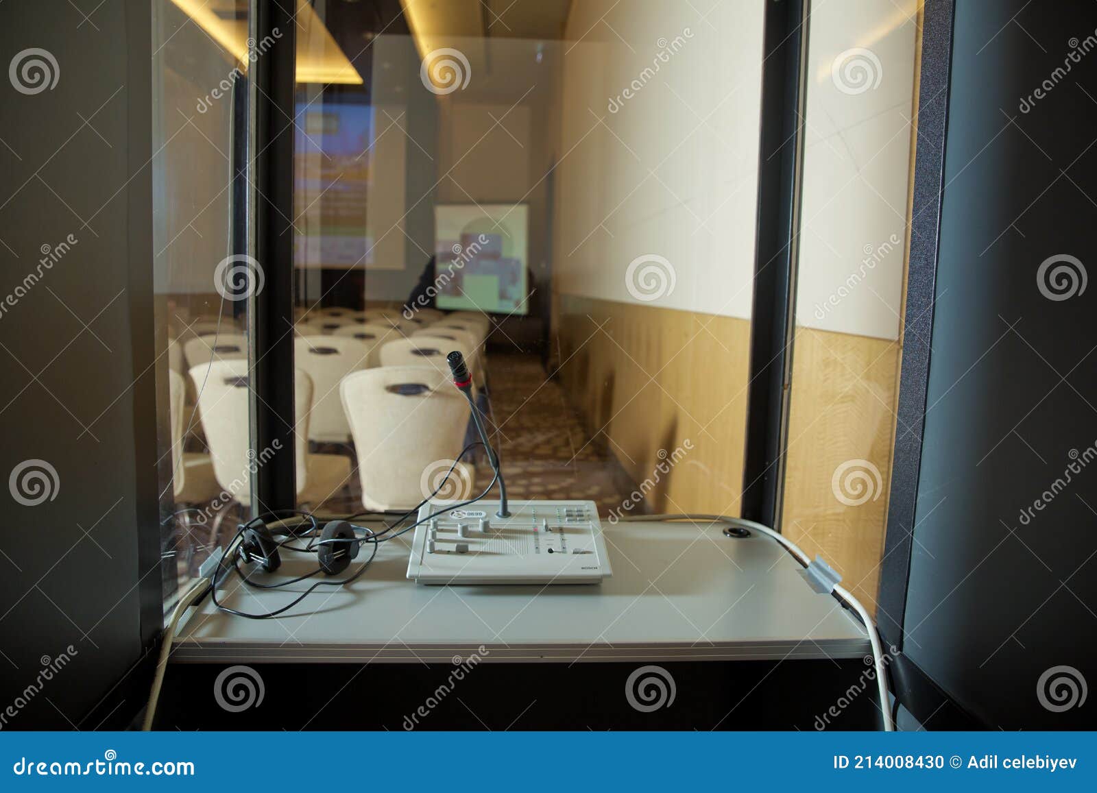Translator Room . Translators Cubicle . Interpreting - Microphone And ...