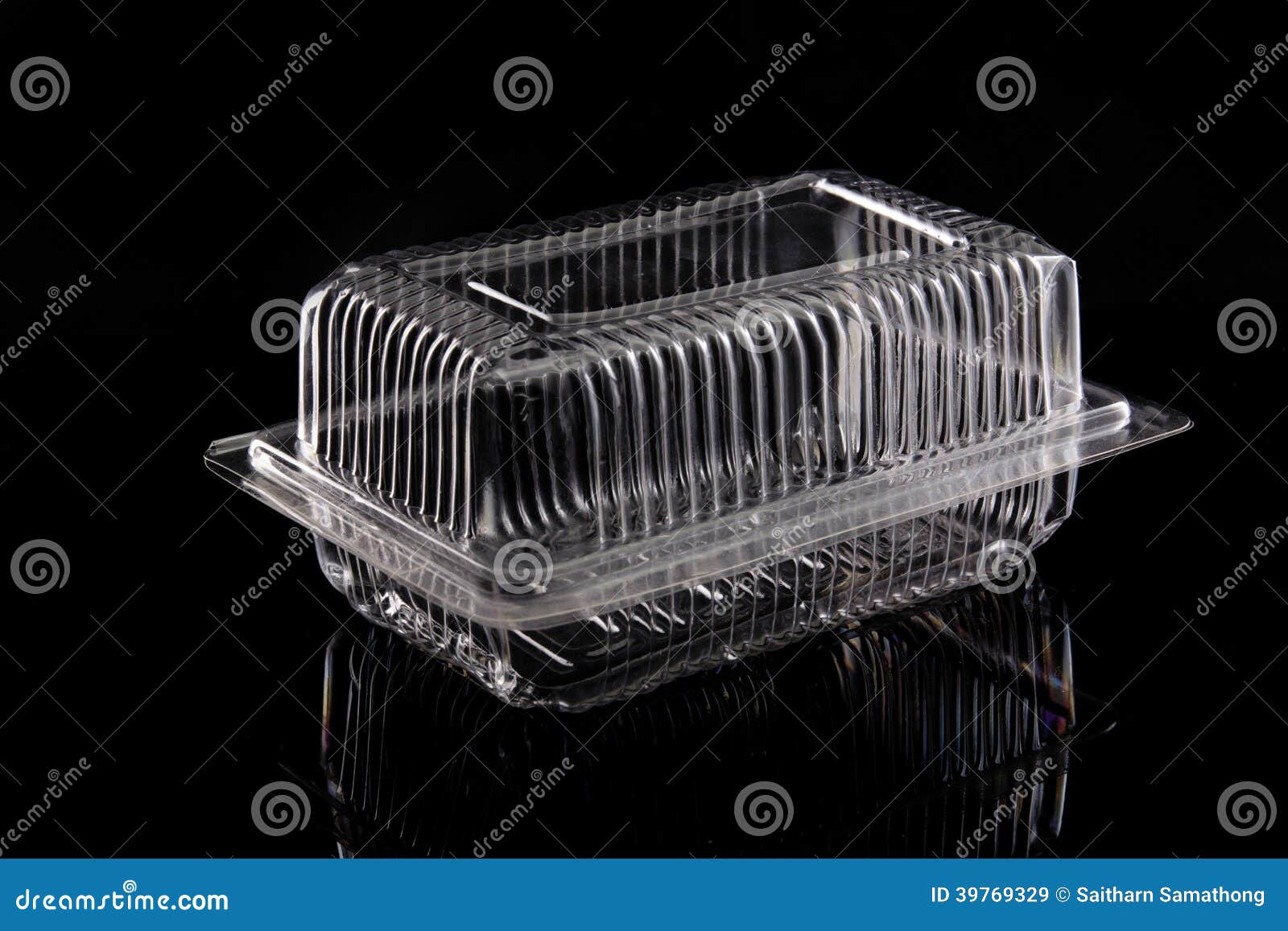 Transparante Plastic Doos Op Zwarte Achtergrond. Stock Afbeelding ...