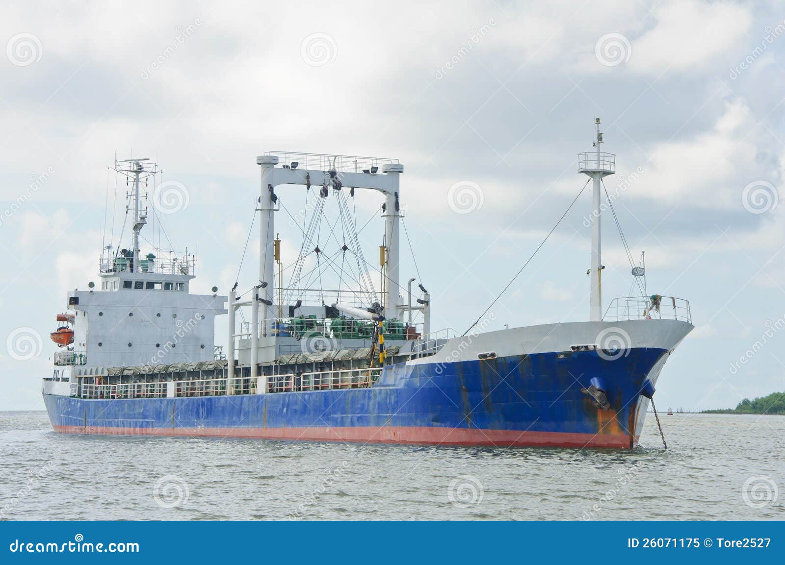 Transporting ship at sea stock image. Image of ocean - 26071175