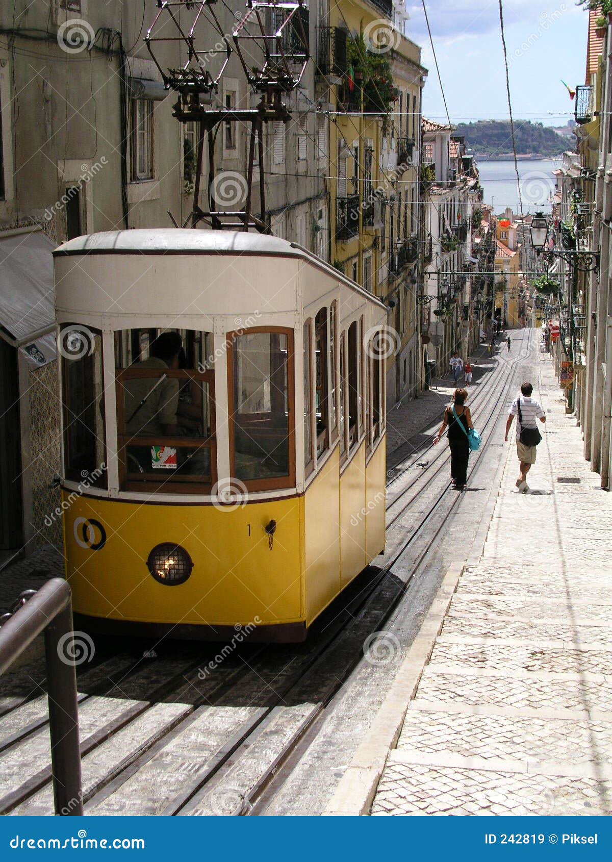 Tranvía de Lisboa imagen de archivo editorial. Imagen de conducir - 242819