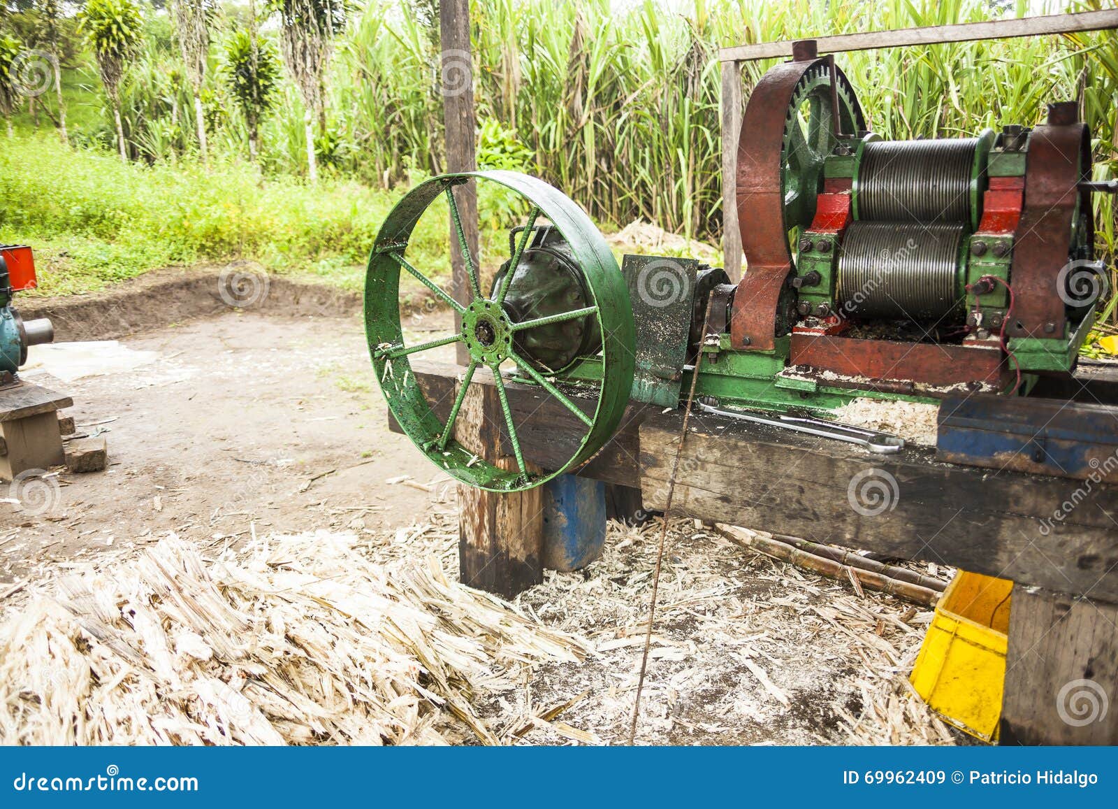 Trapiche 库存图片. 图片 包括有 次幂, 亚马逊, 农场, 设备, 海岛, 行业, 藤茎, 厄瓜多尔 - 69962409