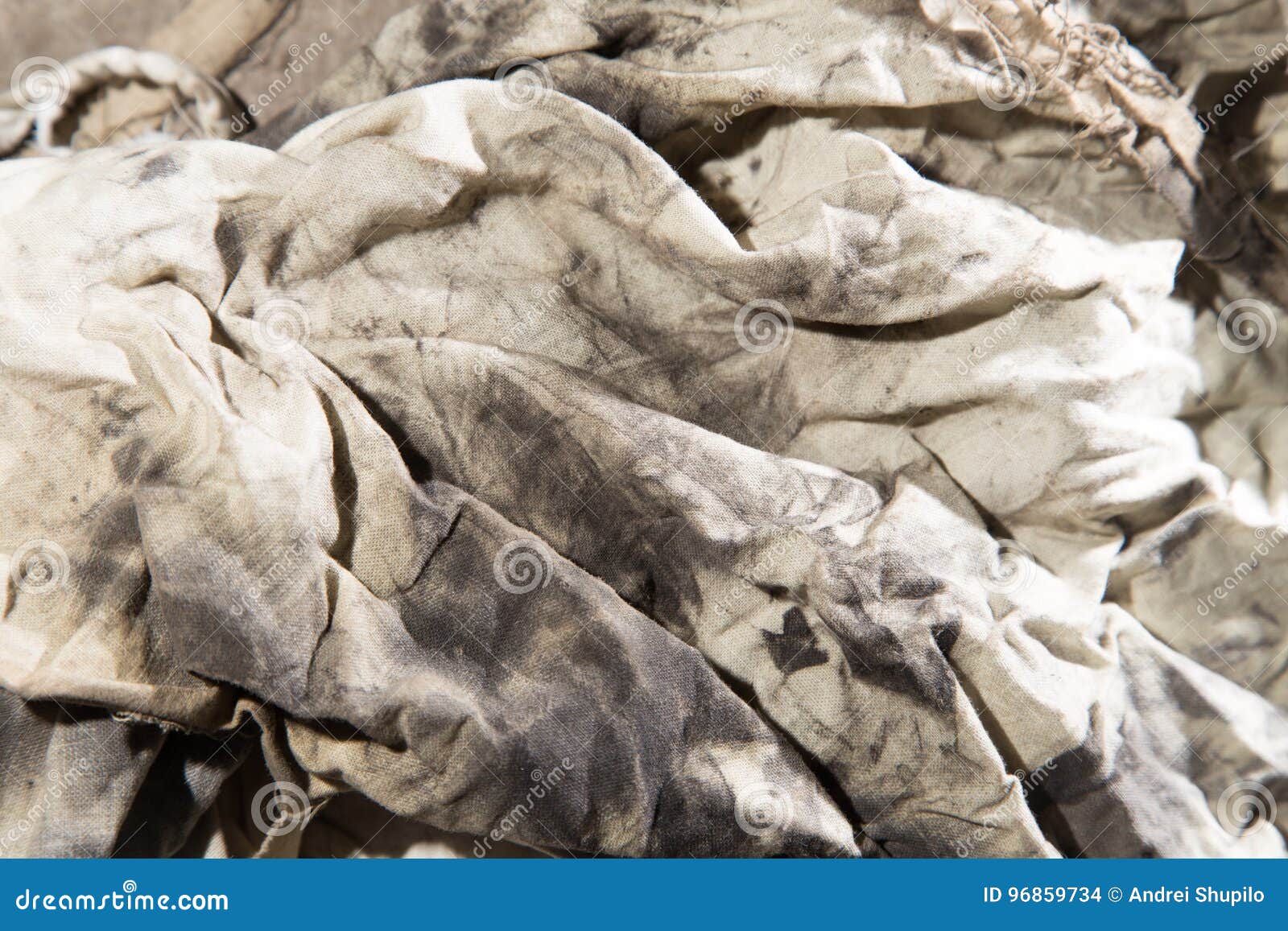 Trapos Sucios En Aceite Como Fondo Foto de archivo - Imagen de manual ...