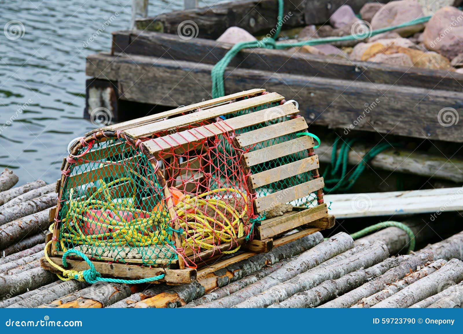 Trappola dell'aragosta fotografia stock. Immagine di tradizionale ...