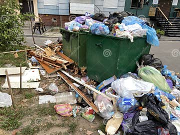 Trash Bin Overloaded, No Garbage Collection Problem, Outdoors Stock ...