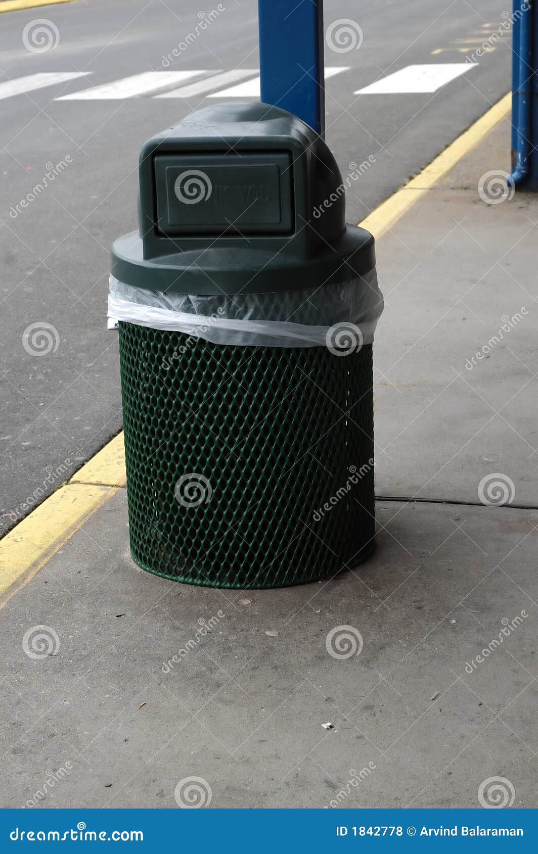 Trash Can Picture. Image: 1842778