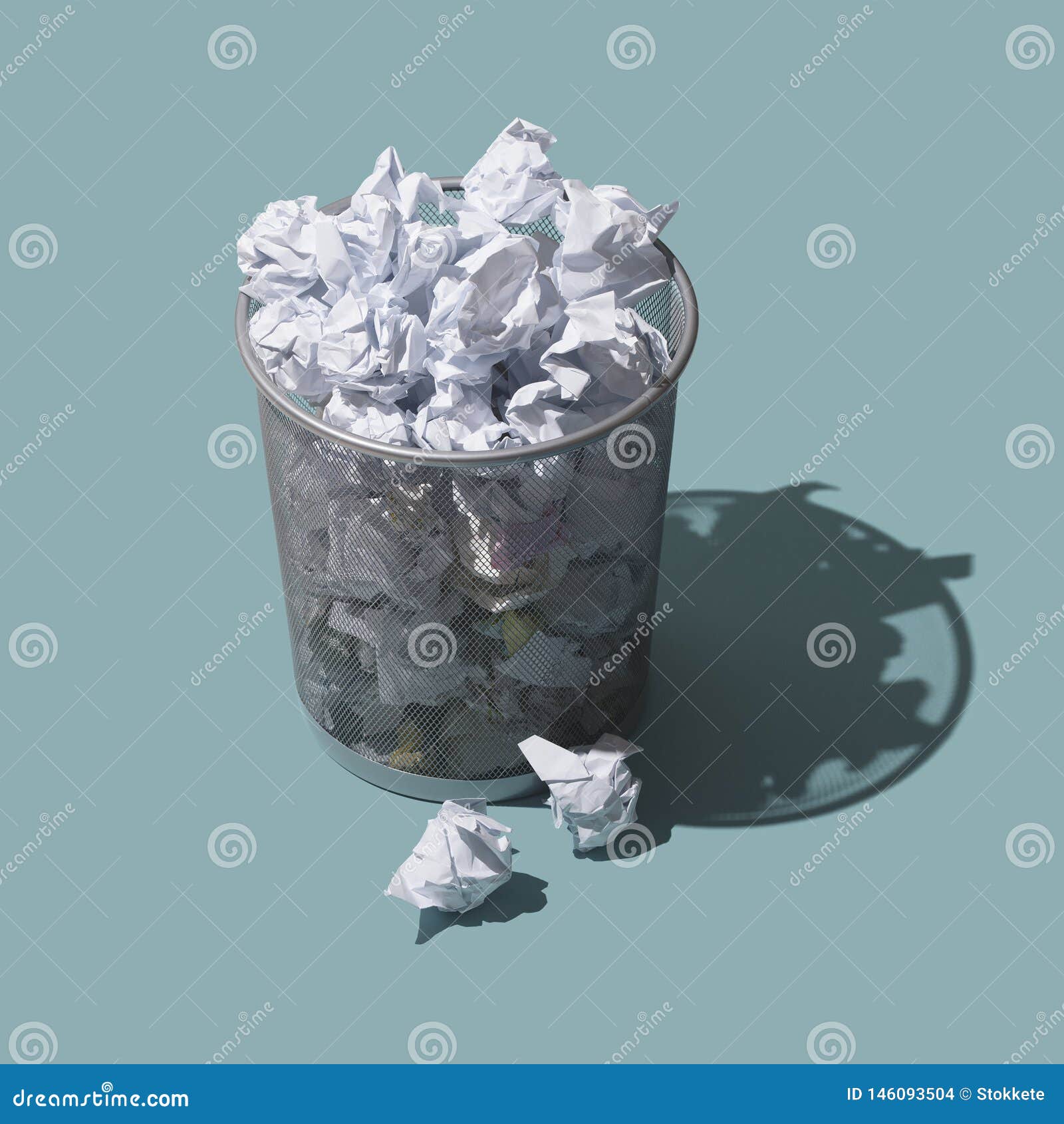 Trash Can Filled with Crumpled Paper Stock Illustration - Illustration ... Trash Can Filled with Crumpled Paper Stock Illustration - Illustration ...