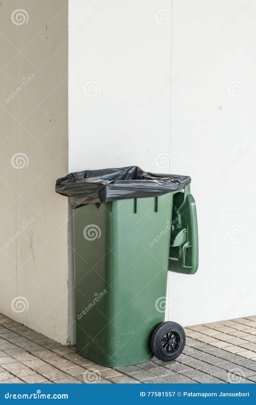 Trash can stock image. Image of waste, object, basket - 77581557