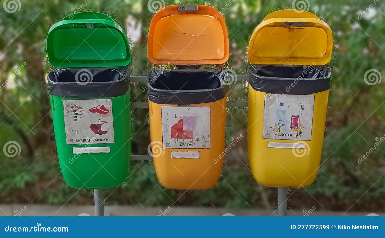 Trash Can To Protect the Earth Stock Image - Image of environmental ...