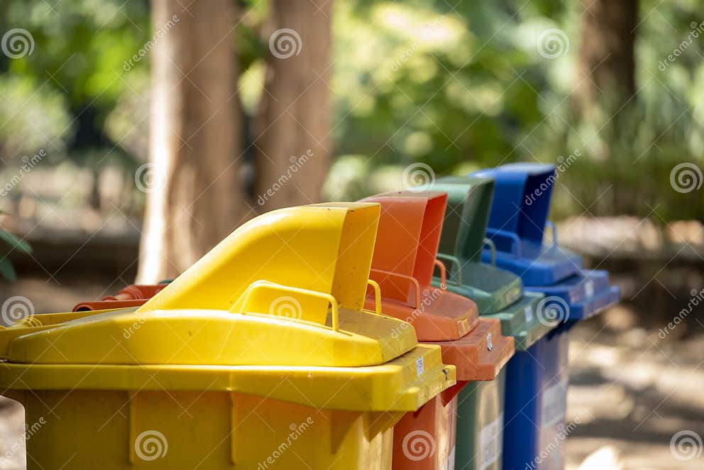 Trash Cans for Sorting Garbage Recycle Bin Waste Plastic Container ...