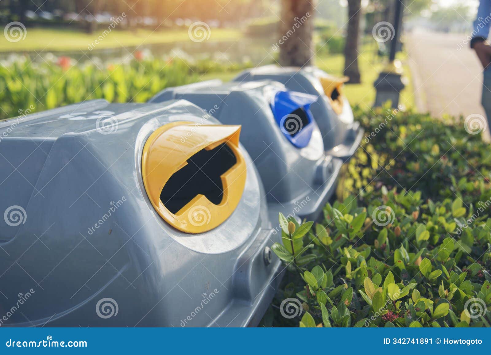 Trash Cans For Sorting Garbage Recycle Bin Waste Plastic Container ...