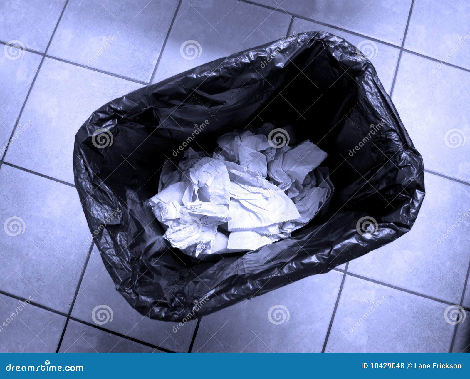 Office Trash Can With Crumpled Paper Royalty-Free Stock Photography ... Office Trash Can With Crumpled Paper Royalty-Free Stock Photography ...