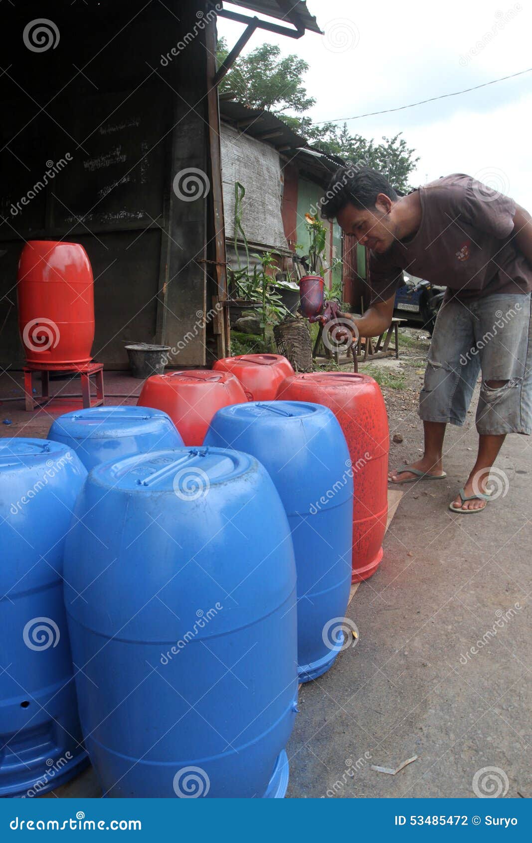 Trash editorial photography. Image of city, cans, central - 53485472