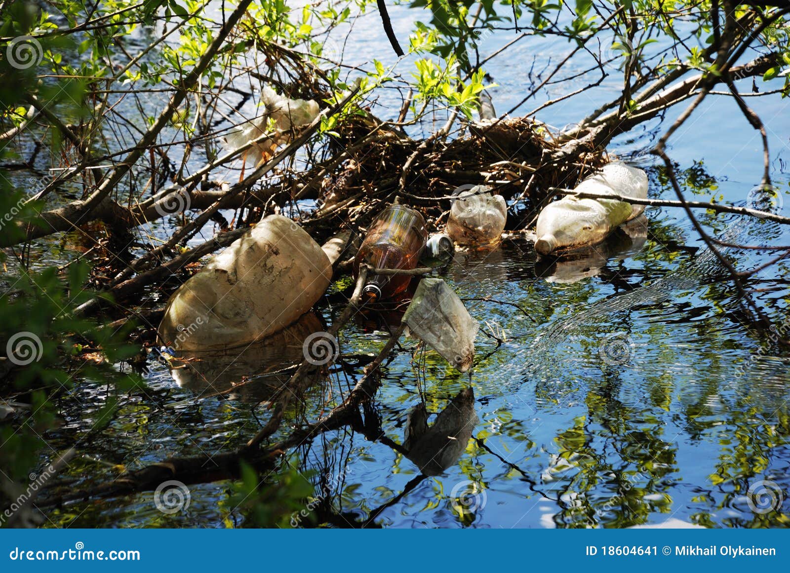 Trash in the river stock image. Image of green, dirt - 18604641