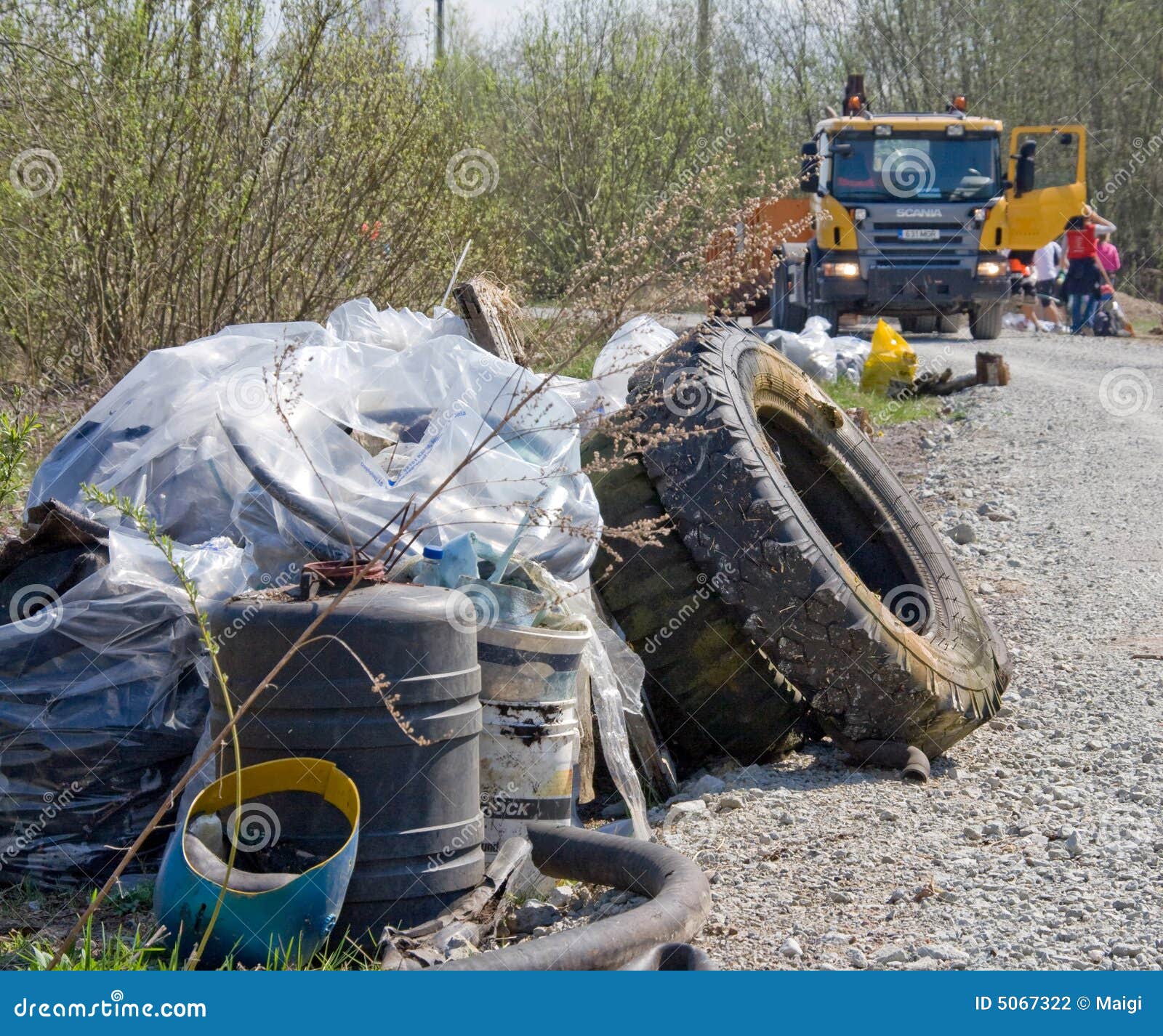 Trash by the road editorial photography. Image of ecology - 5067322