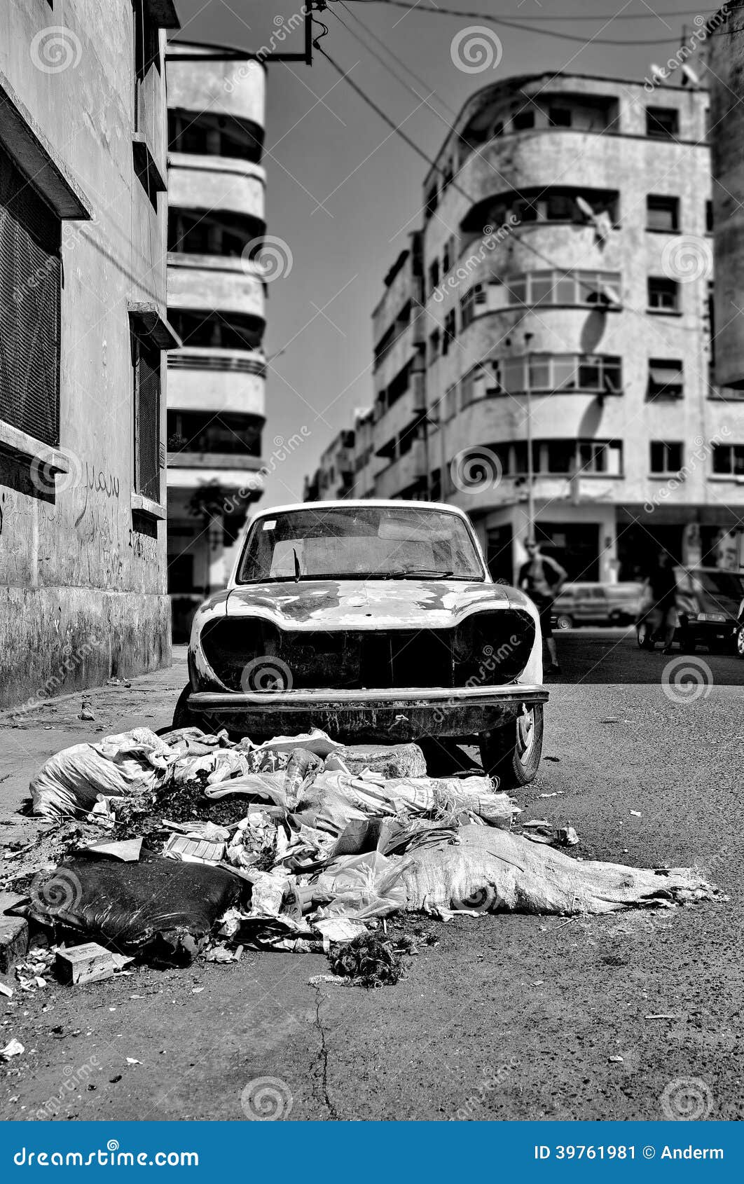 Trash and wrecked car editorial photo. Image of vehicle - 39761981