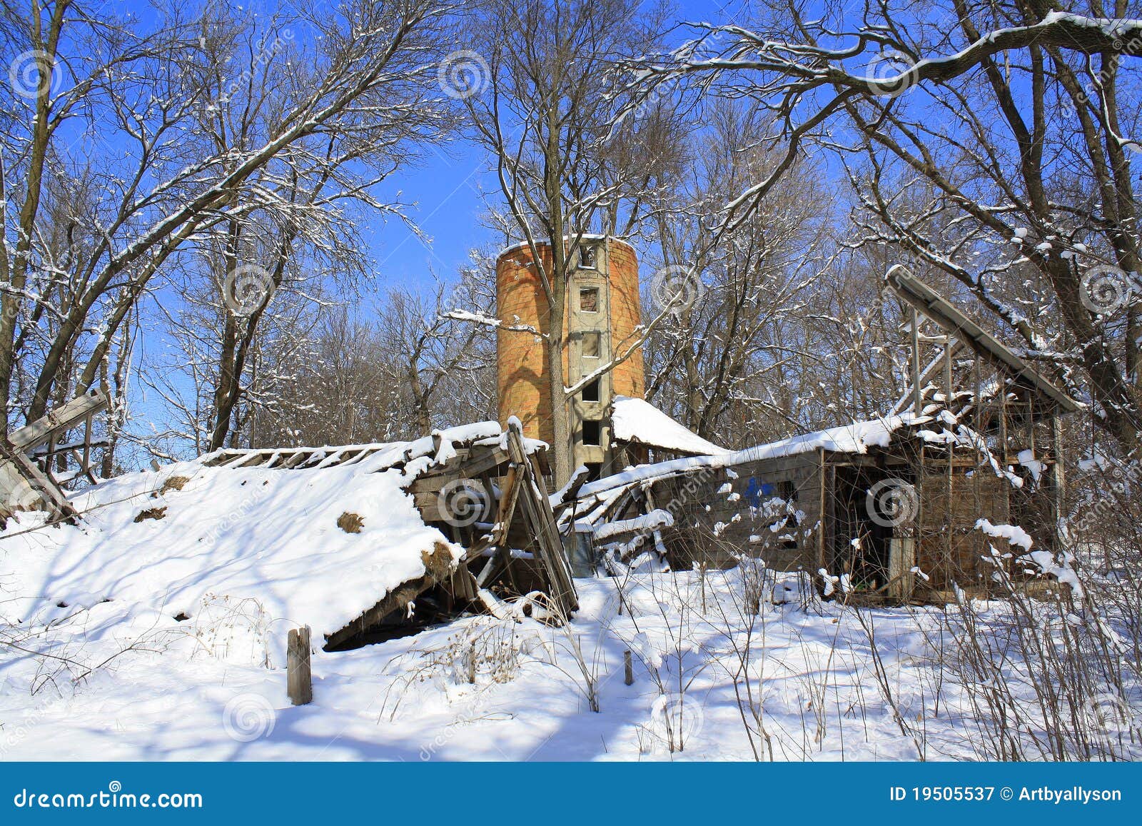 Trashed Farm stock image. Image of abandoned, cold, minnesota - 19505537