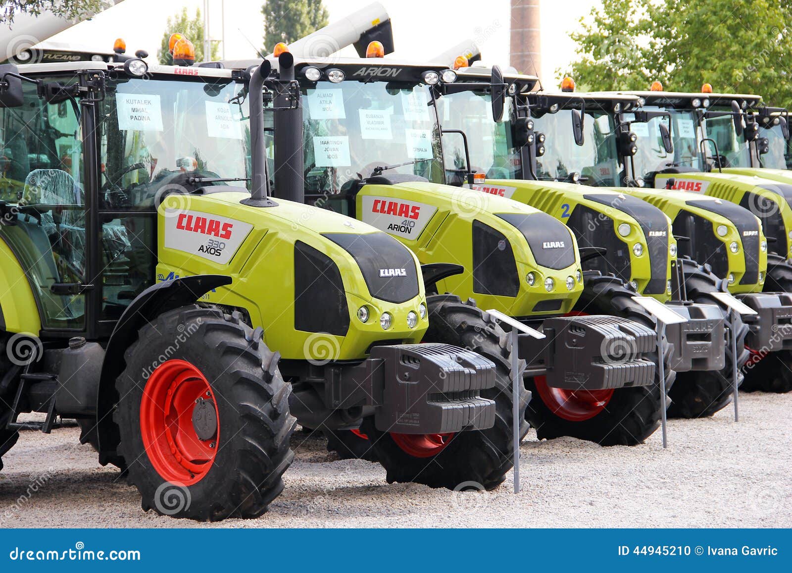 Trattori di Claas immagine editoriale. Immagine di veicolo - 44945210