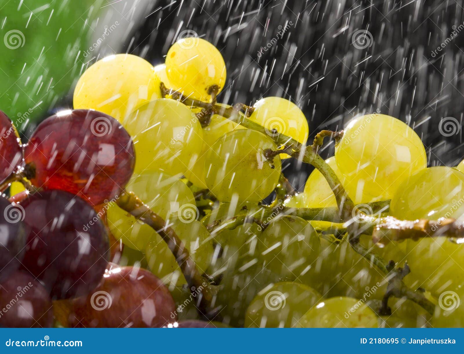 Trauben stockbild. Bild von grün, nahrungsmittel, nachtisch - 2180695