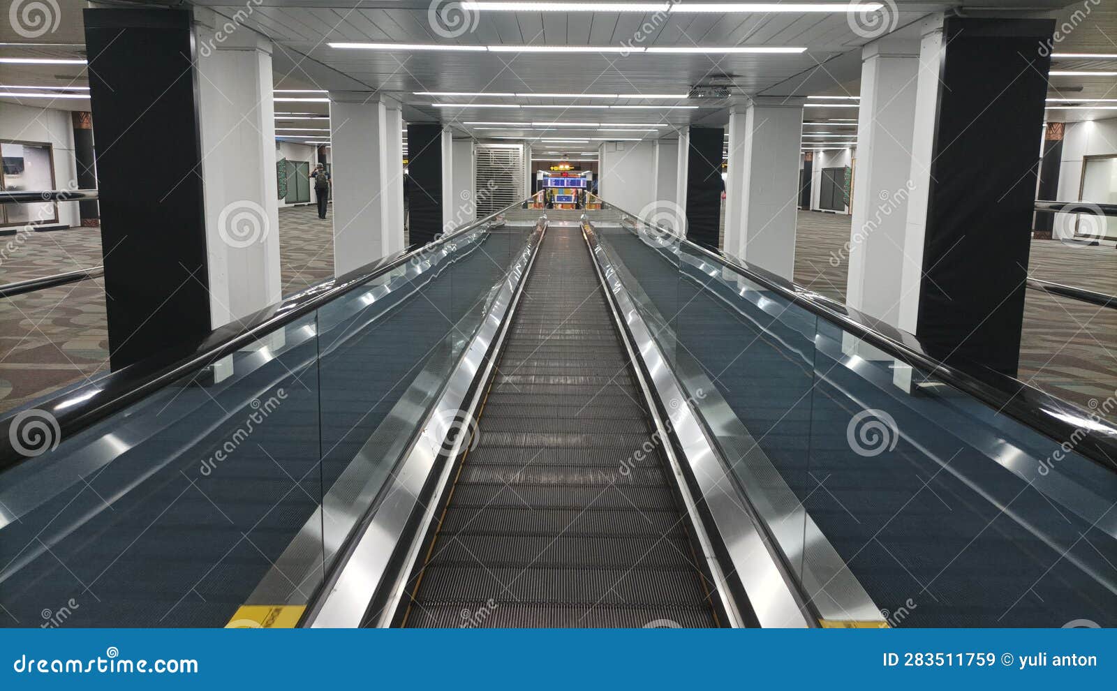 Travelator interior stock image. Image of hall, symmetry - 283511759