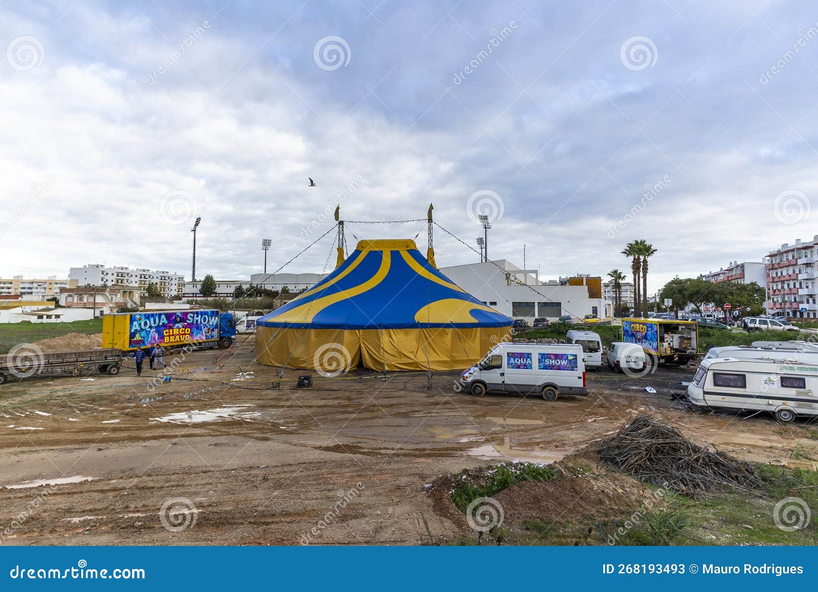 Travelling circus show editorial stock photo. Image of circus - 268193493