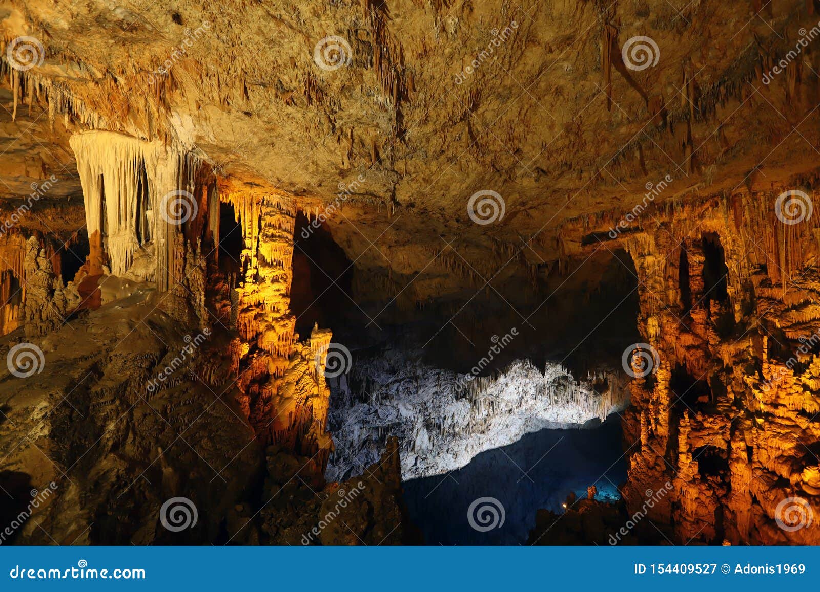 Travertine in cave stock image. Image of flow, disrobed - 154409527