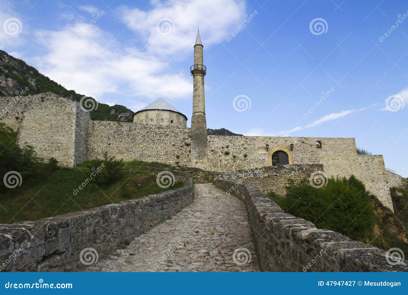 Travnik slott fotografering för bildbyråer. Bild av befästning - 47947427