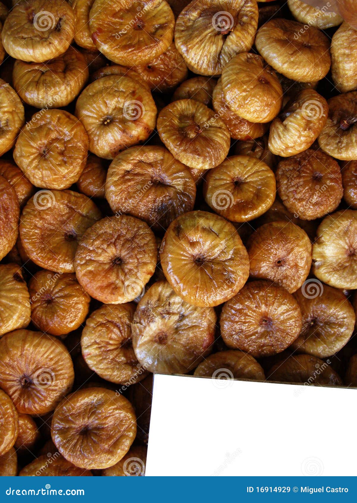 A tray of dry figs stock image. Image of farmer, heap - 16914929