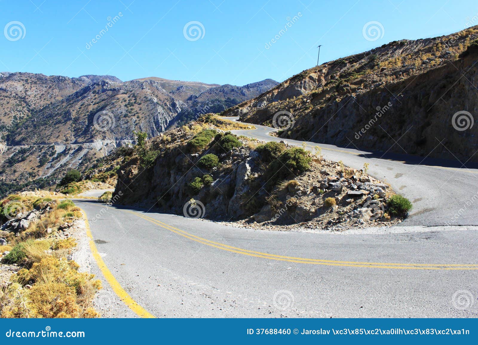 Trayectoria de curvas foto de archivo. Imagen de paisaje - 37688460