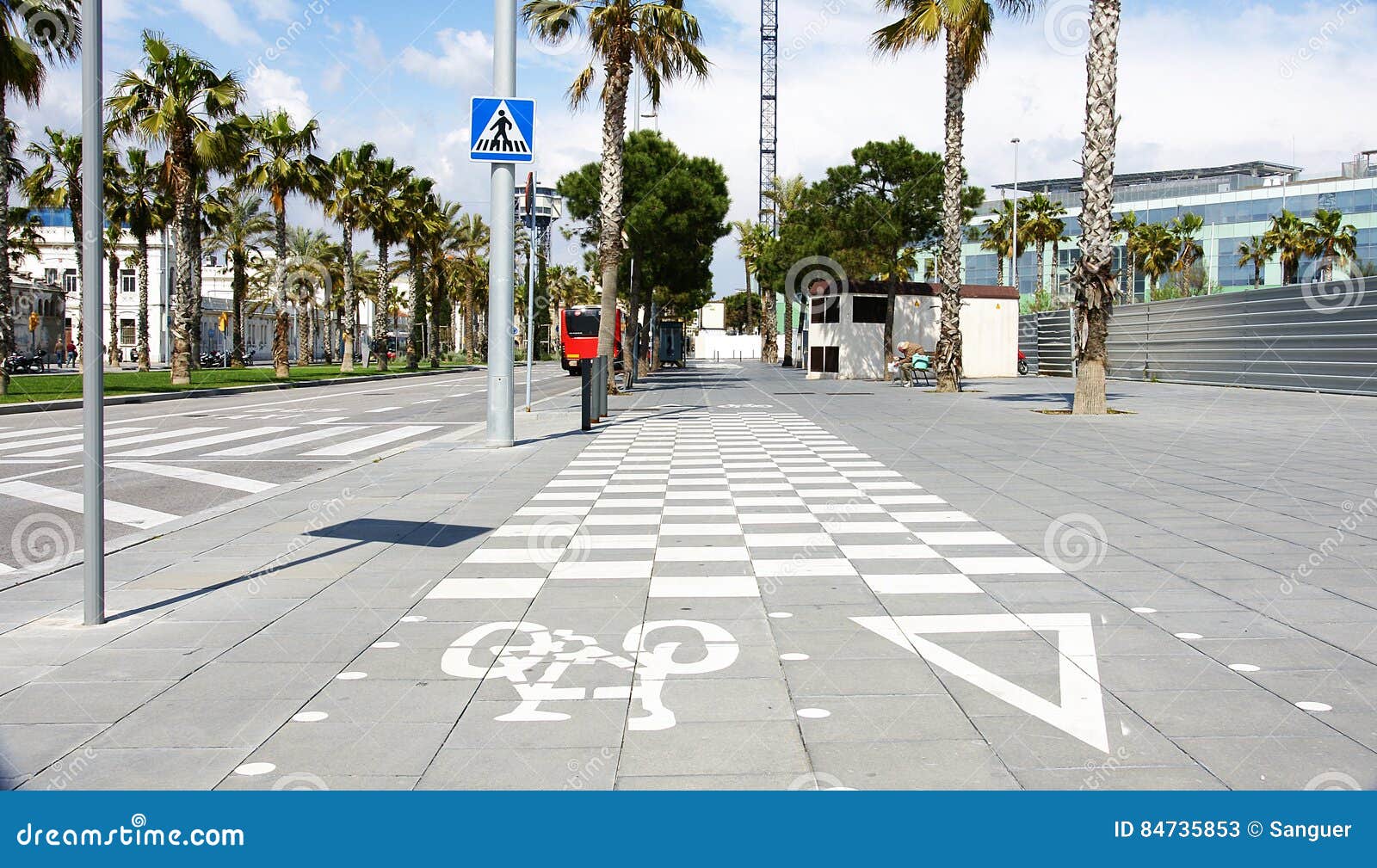 Trayectoria De La Bici En Las Aceras Imagen de archivo - Imagen de ...