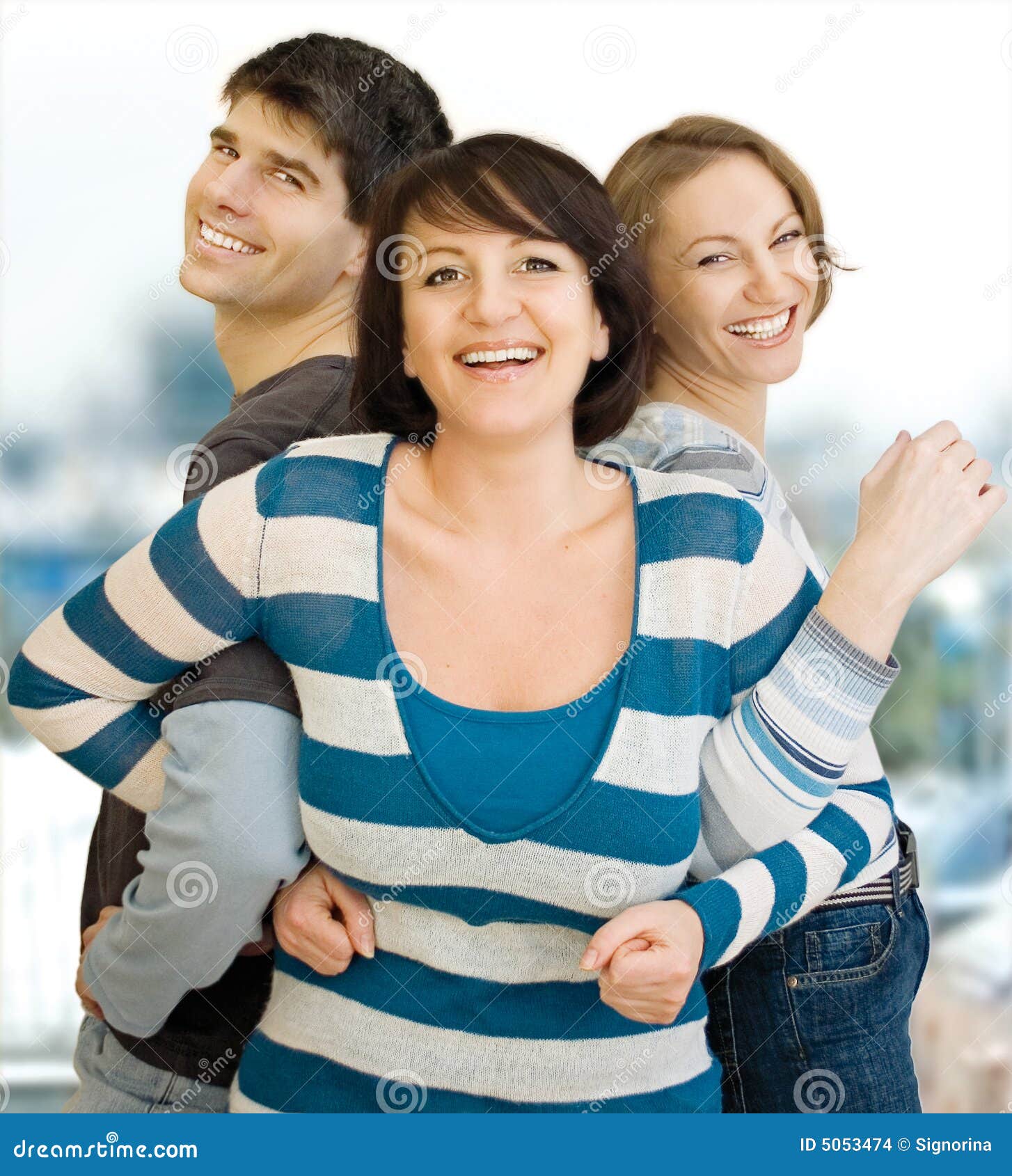 Tre amici 7 fotografia stock. Immagine di compagno, fidanzato - 5053474