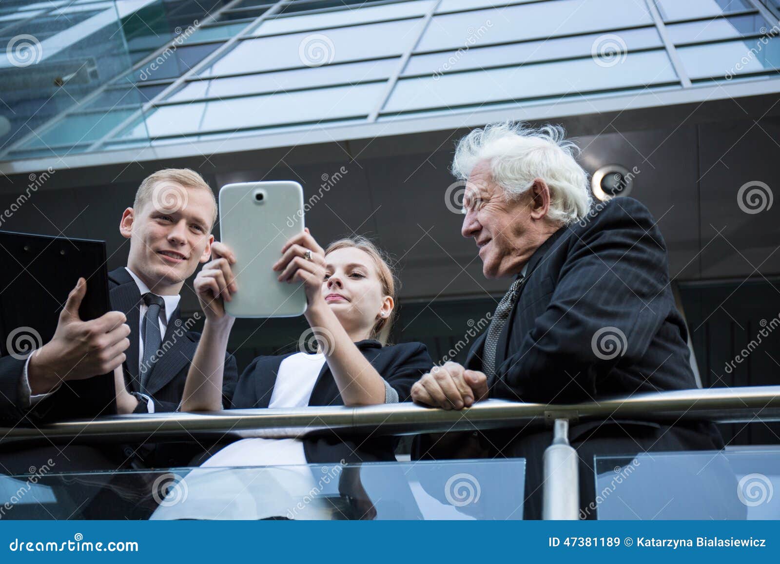 Tre persone di affari immagine stock. Immagine di architetto - 47381189