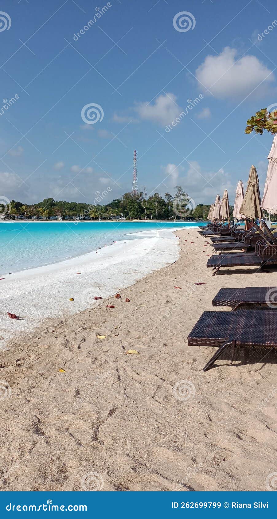 Treasure bay lagoy stock image. Image of treasure, pool - 262699799