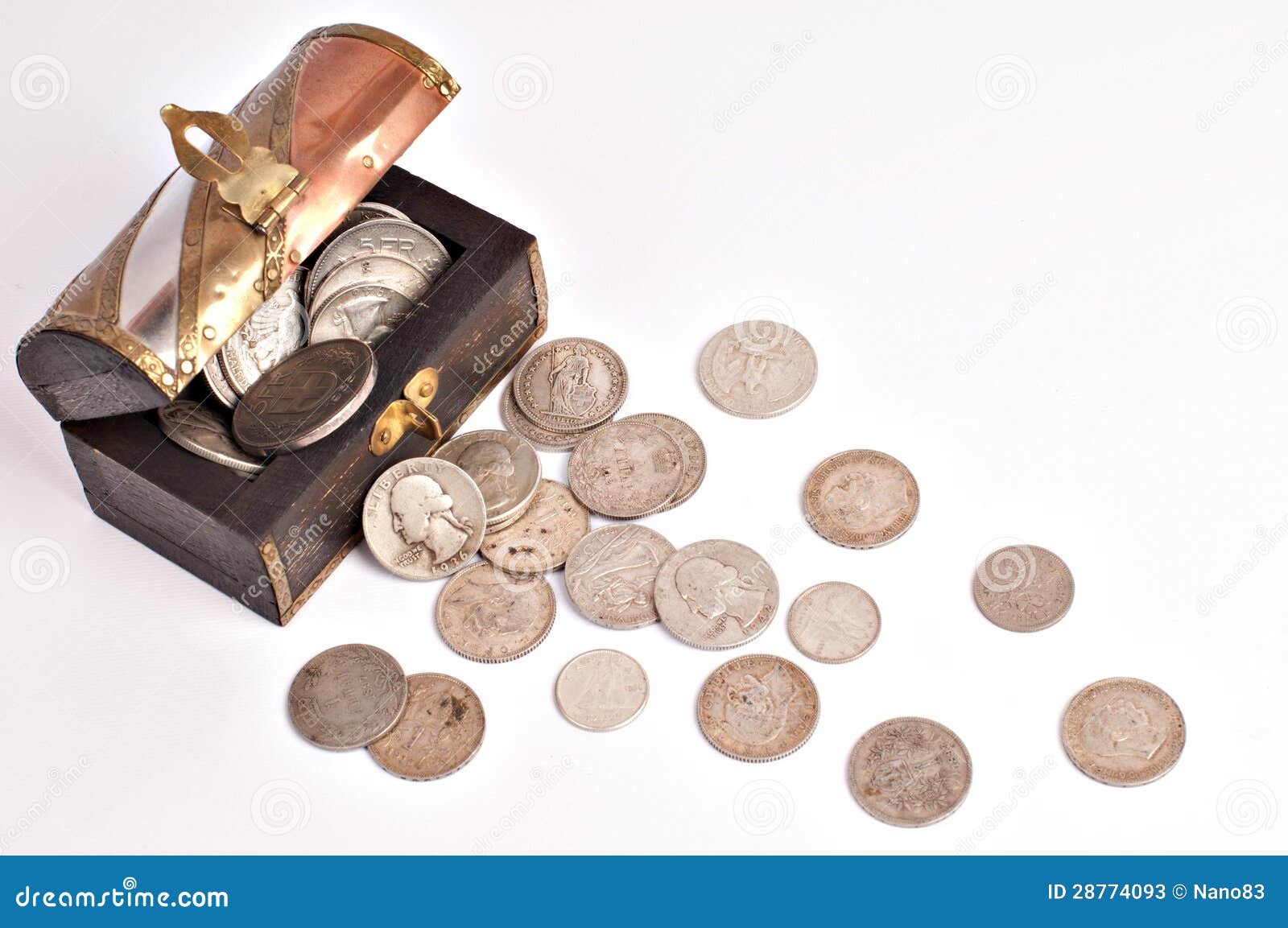 Treasure Chest - Silver Coin Stock Image - Image of gold, glow: 28774093