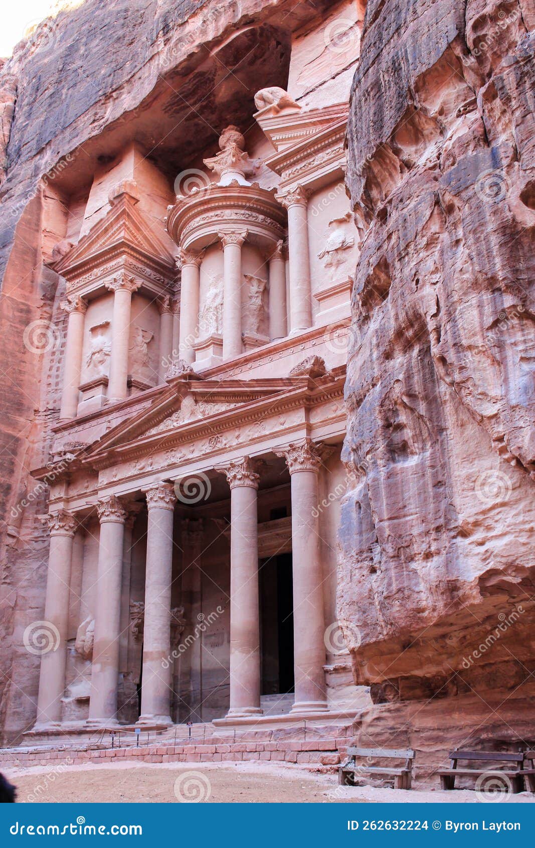 The Treasury at Petra in Jordan Stock Photo - Image of sandstone, petra ...