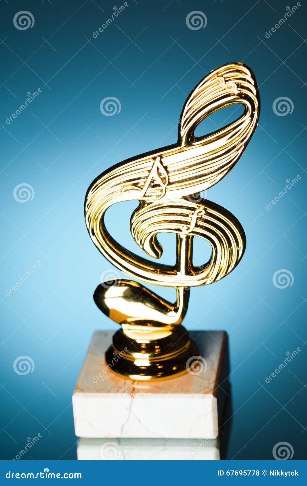 Treble clef symbol trophy stock photo. Image of gold - 67695778