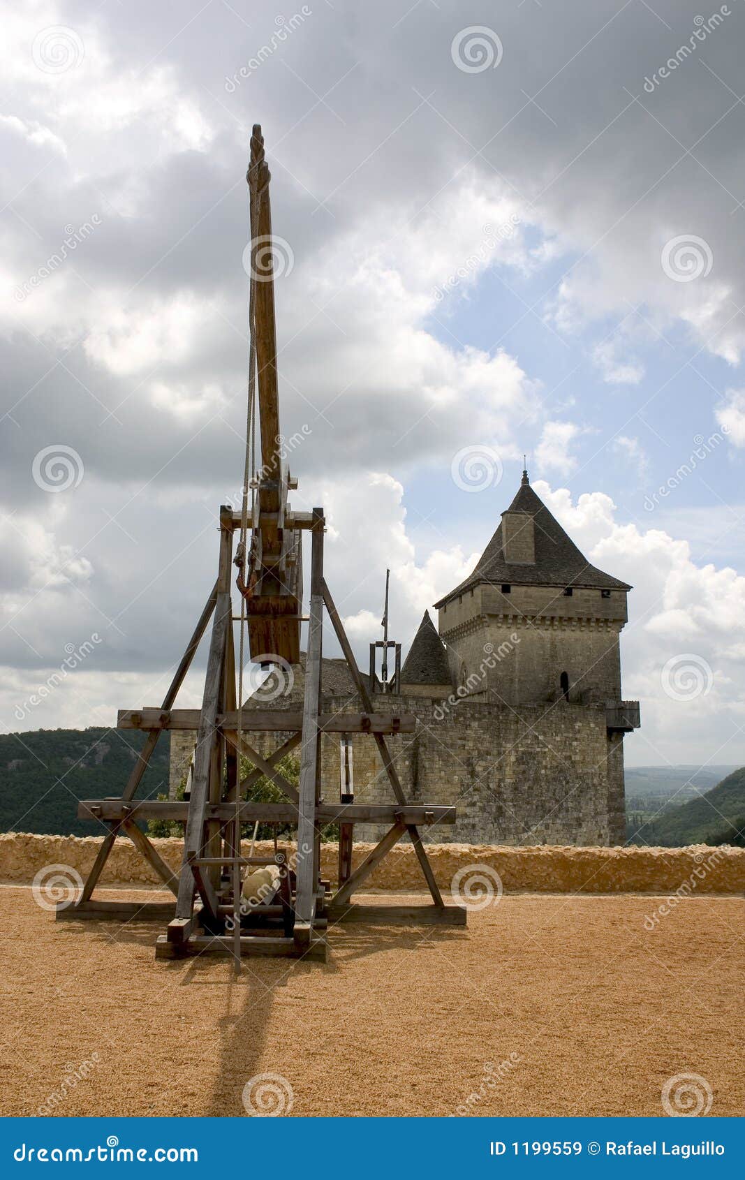 Trebuchet in Castelnaud, France Stock Image - Image of europe, hurl ...