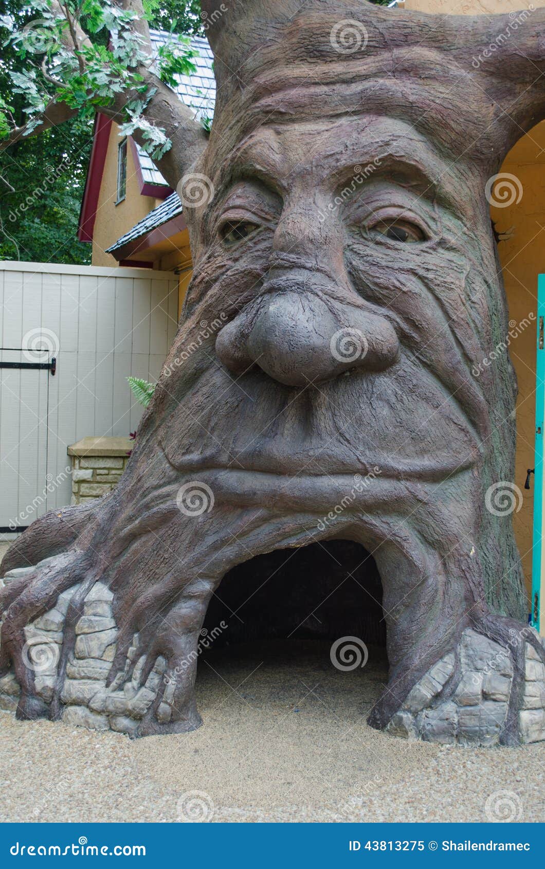 Tree editorial image. Image of nose, mouth, human, eyes - 43813275