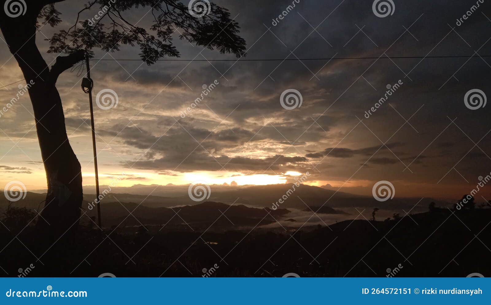 Tree, Light, Mountain, Aesthetic, Sunset Stock Image - Image of ...