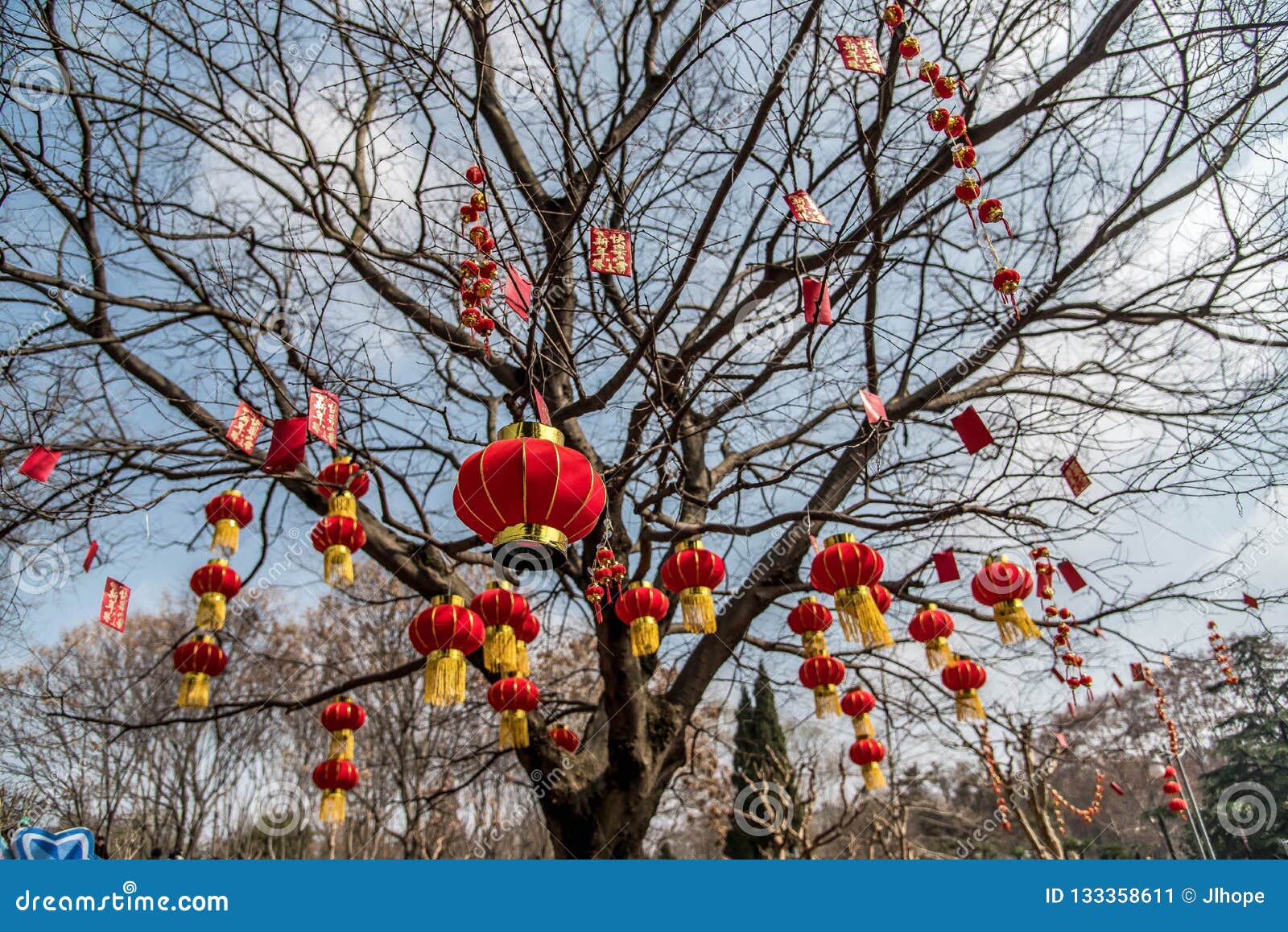 151 Hanging Red Envelopes Stock Photos - Free & Royalty-Free Stock ...