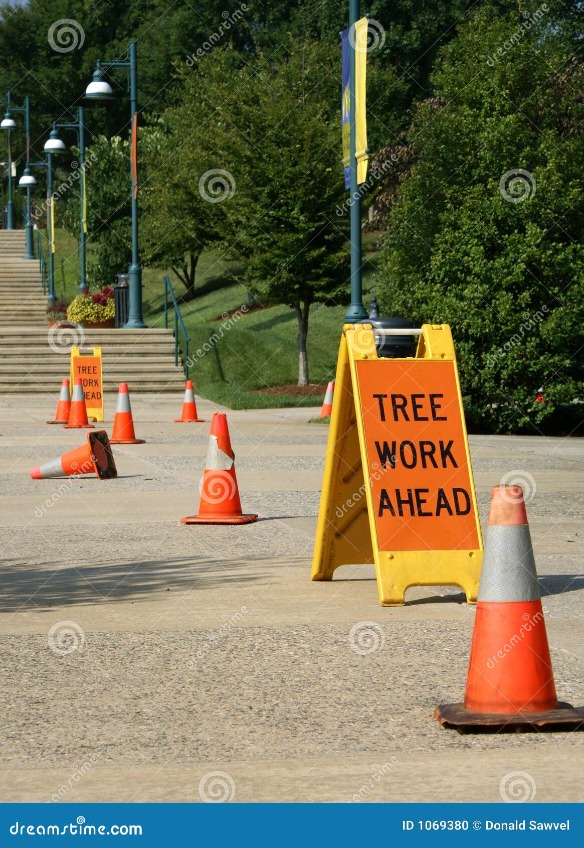 Tree Work Ahead Sign Picture. Image: 1069380