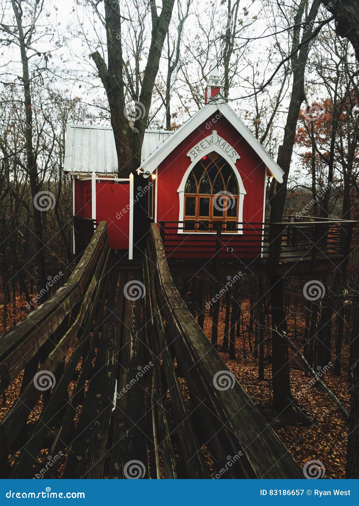 Luxurious Red Treehouse Stock Photos - Free & Royalty-Free Stock Photos ...